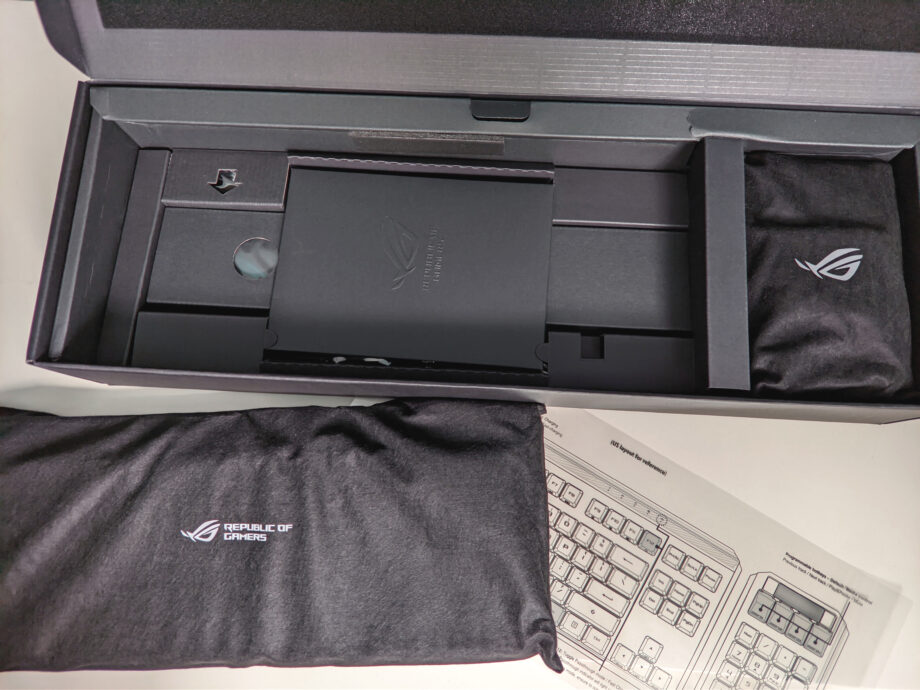 Recenzja ASUS ROG Claymore II (ROG RX Red)